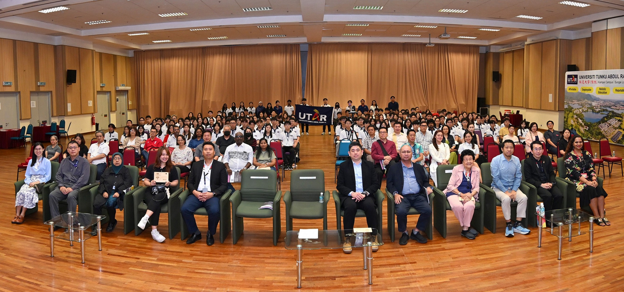 UTAR Scholarship Award Presentation Ceremony for October 2025 Intake